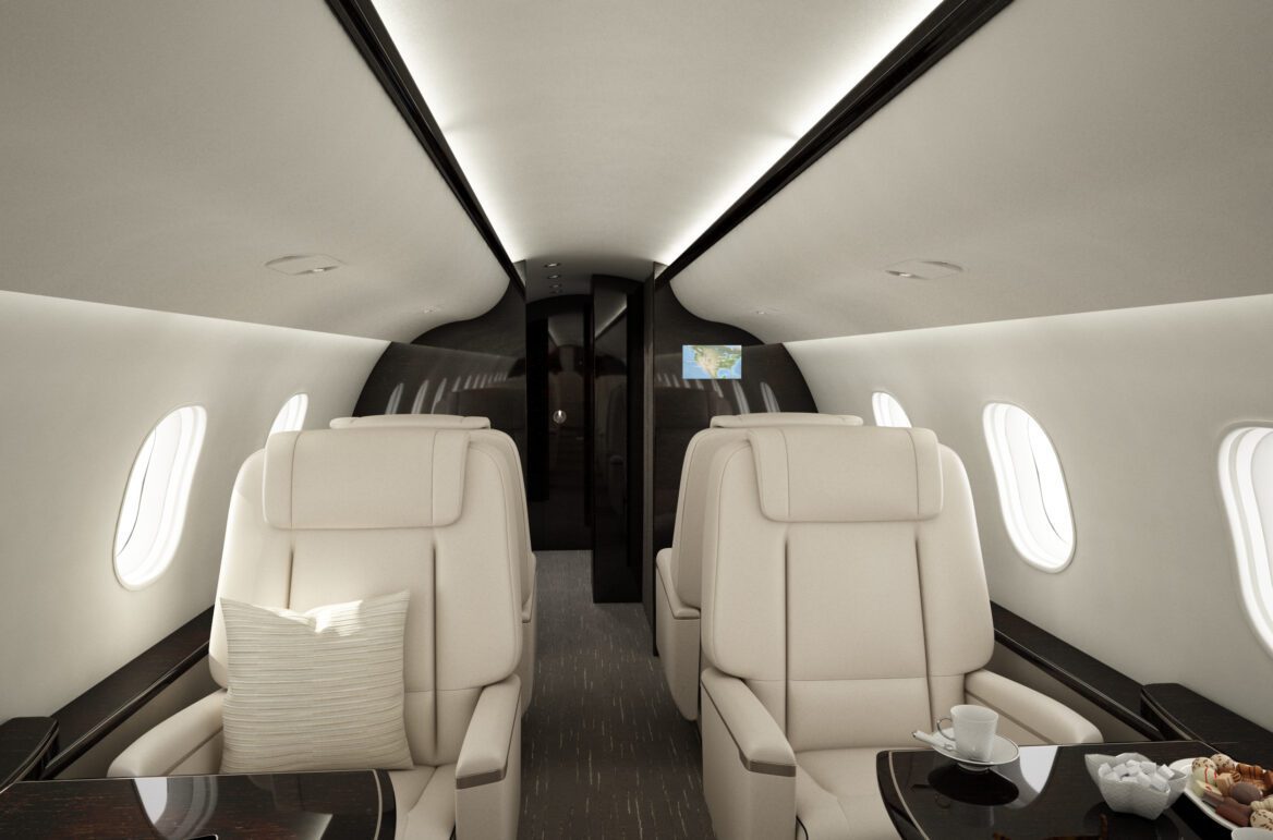 CRJ200 VIP - Elisen & associés Inc.